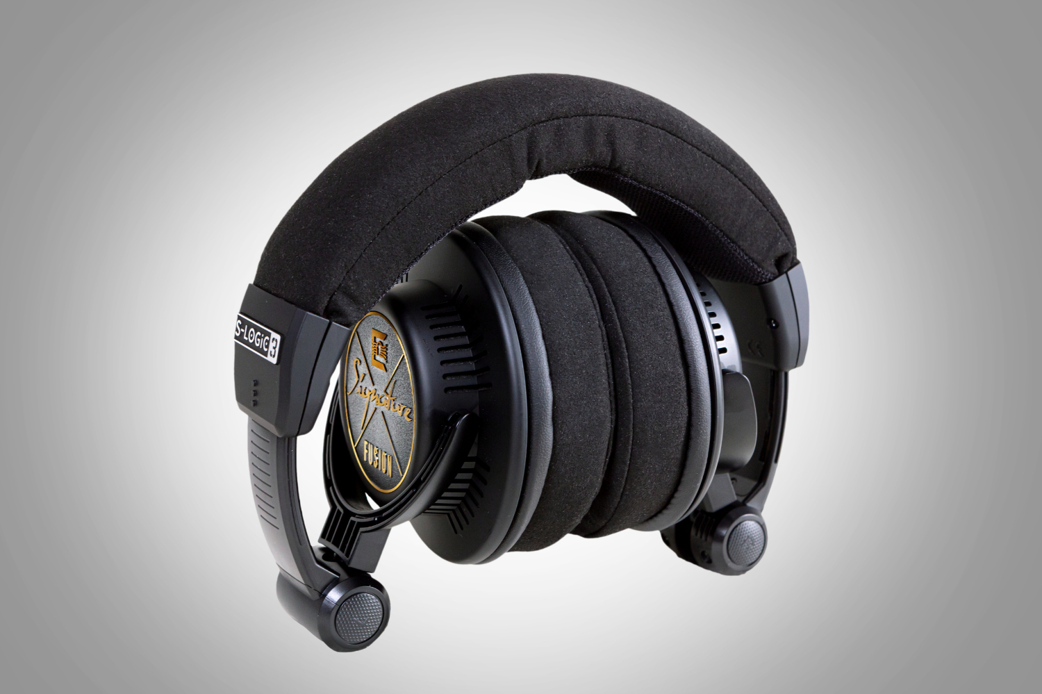 Ultrasoneがヘッドホンの新製品「Signature FUSION Open Back」「Signature PURE WHITE」を ...